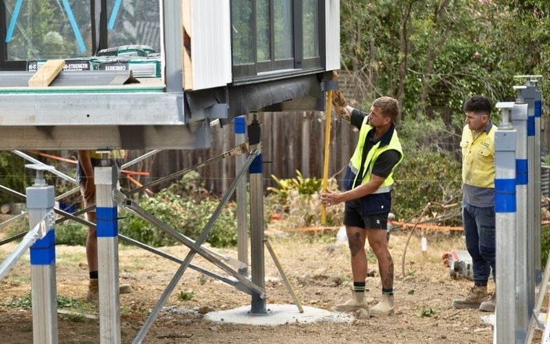 Delivery Day: Watch a Prefab Modular Home Installed by Crane in Lower ...